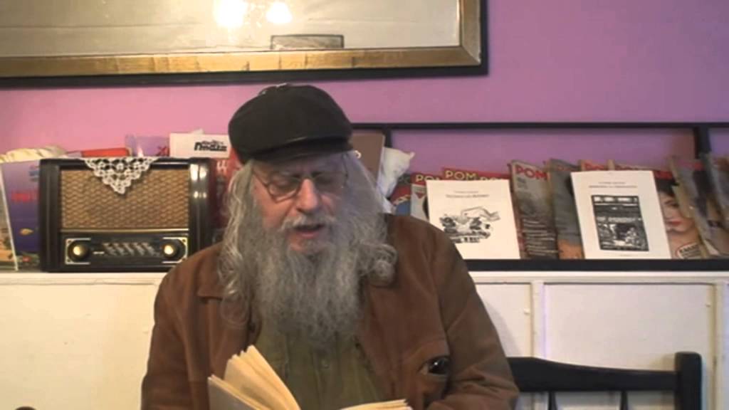 Ο ΛΕΥΤΕΡΗΣ ΠΟΥΛΙΟΣ ΔΙΑΒΑΖΕΙ ΓΙΑ ΤΟ POETICANET - YouTube