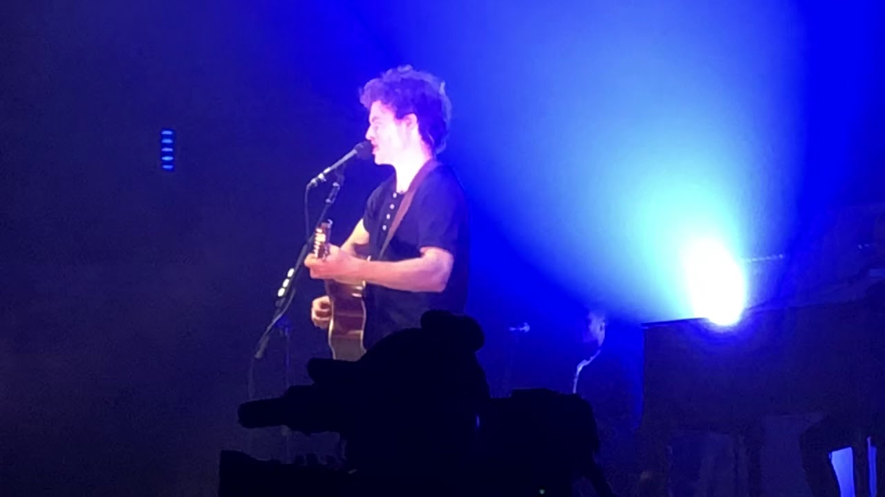 Lay it All on Me - Vance Joy Live 2018 - YouTube