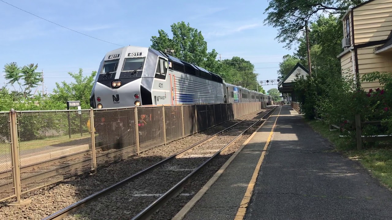 NJT Transit: HD 60fps Afternoon Railfan @ Radburn (Fair Lawn) - YouTube