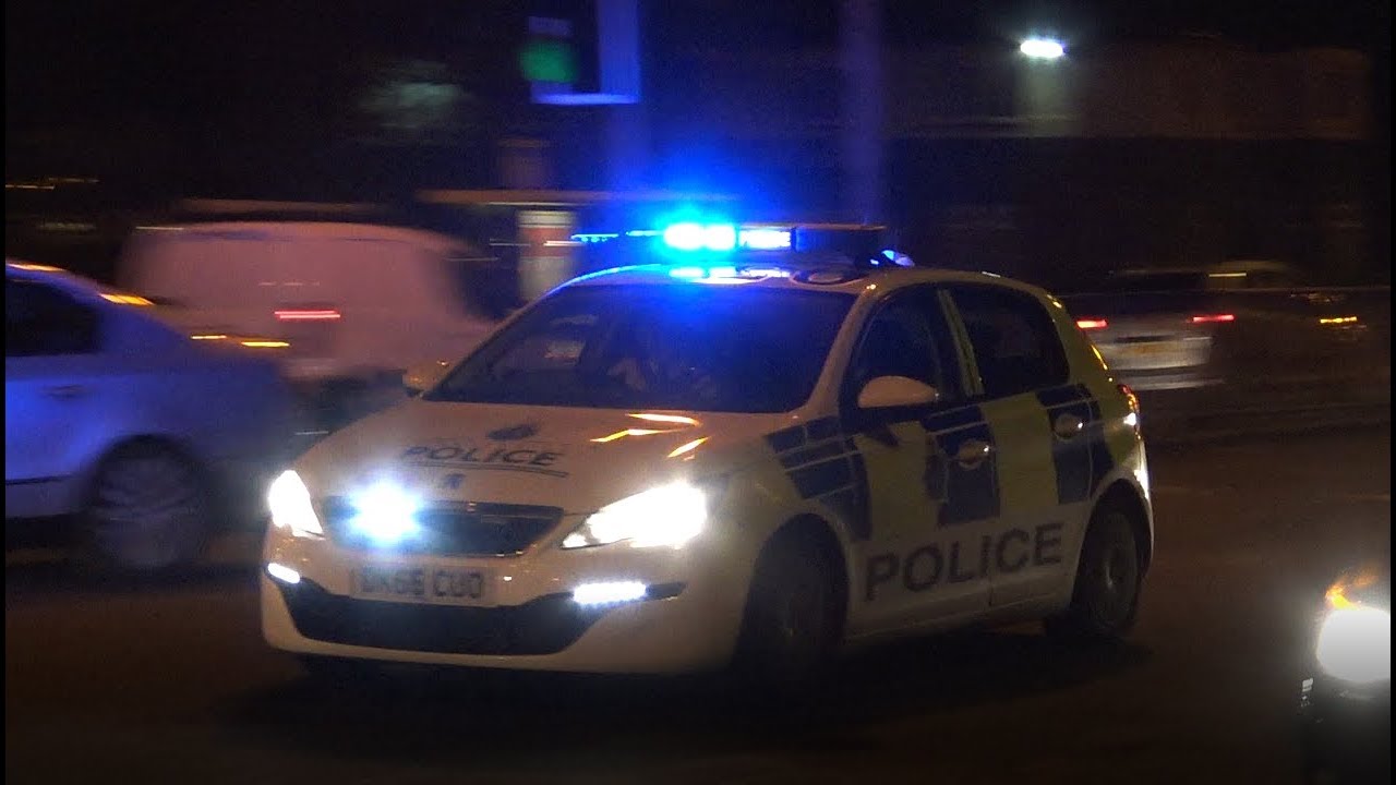Merseyside Police - Peugeot 308 IRV Responding - YouTube