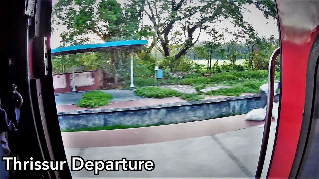 12623 Chennai Trivandrum Mail Departing Thrissur Train Station! - YouTube