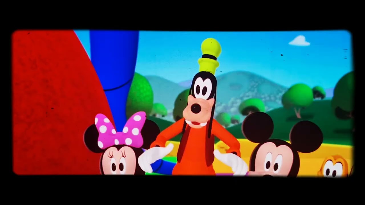 Goofy goes spiraling around the table - Multilanguage 😂😂 - YouTube