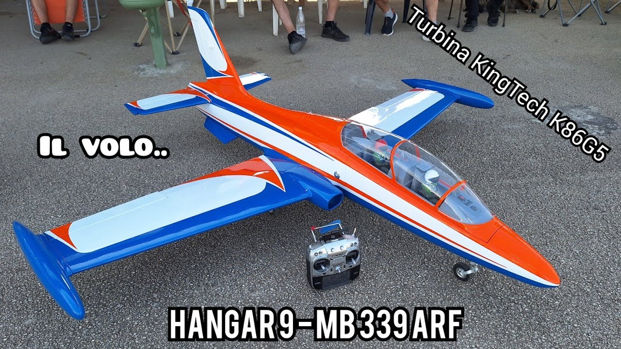VOLARE con aeromodello JET RC HANGAR 9 Aermacchi MB339 ARF e turbina ...