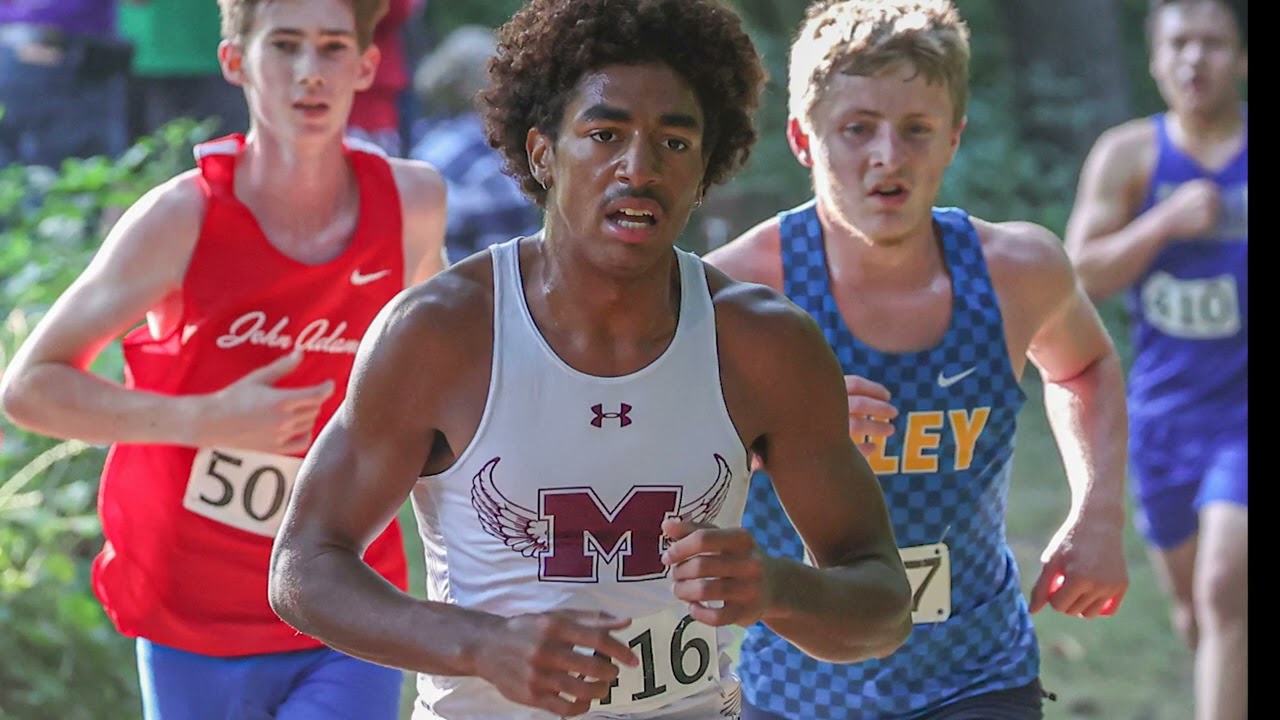 Zach Stearns Signs with Southwestern Michigan College - YouTube