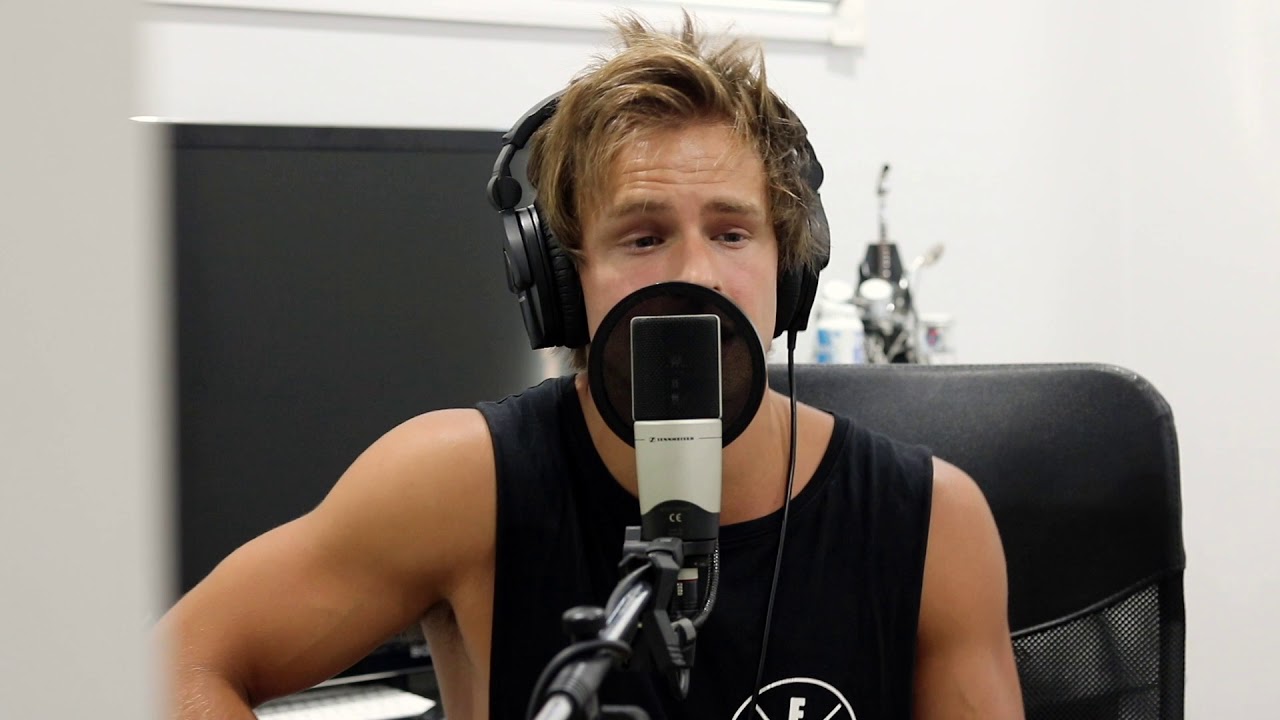 Lifehouse - You and me (Cover by Trent Bell) - YouTube
