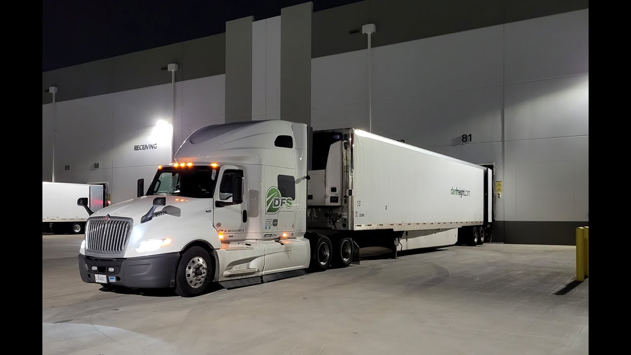 1ère livraison en camion Québec - Arizona - YouTube