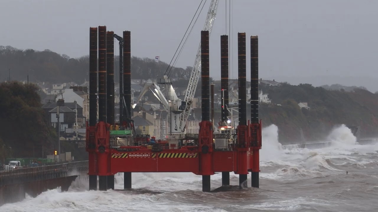 Dawlish Rough Seas meet WaveWalker - YouTube