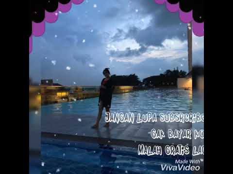 Renang di malam hari
