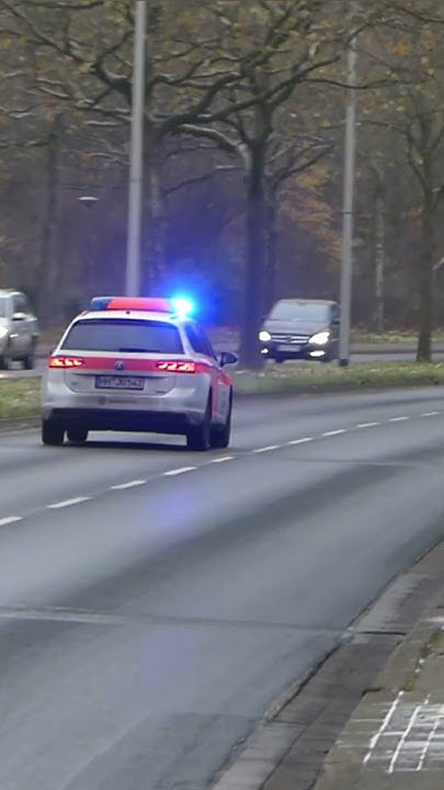 [Blut&Organtransport] der Johanniter Hamburg in Hannover auf #Einsatzfahrt #auto - YouTube