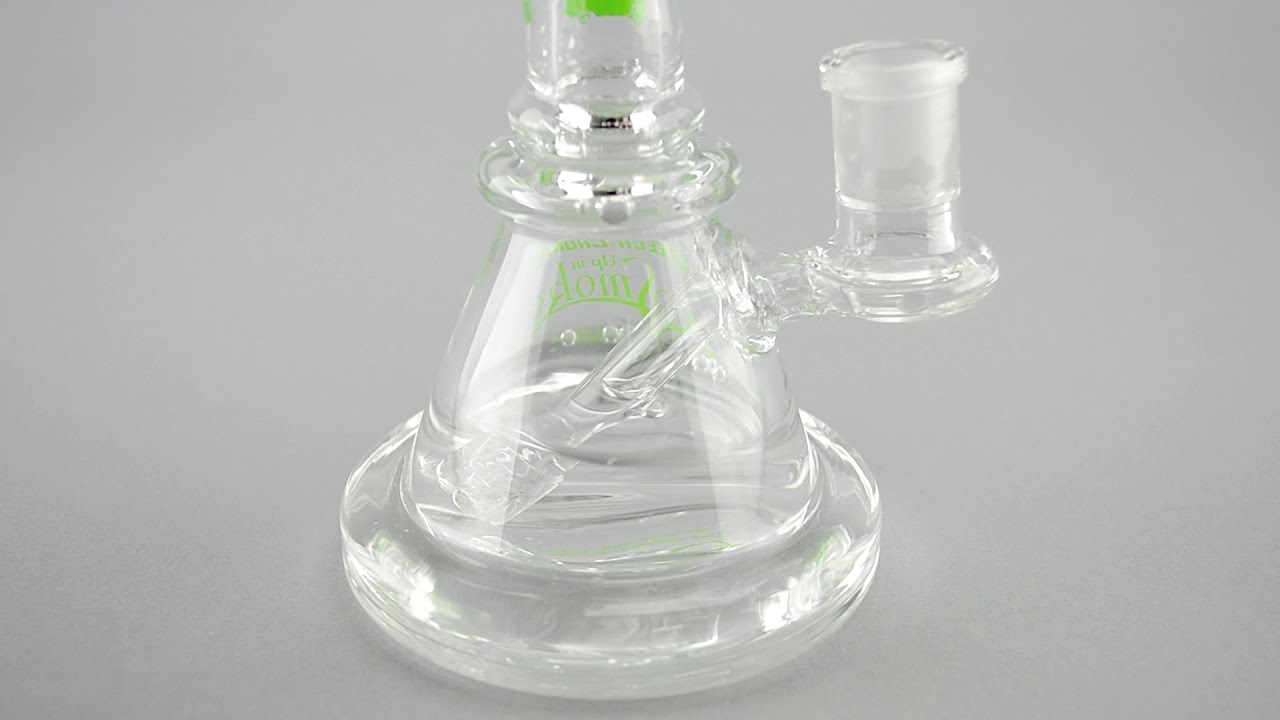 Famous Brandz Cheech and Chong Strawberry Rig - YouTube
