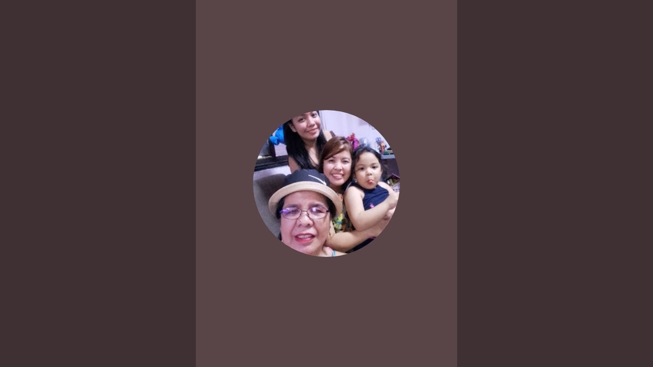 Ellie Cruz VLOG is live!silent later - YouTube