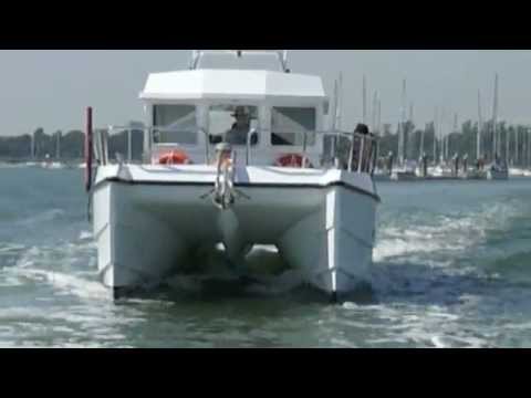 BWSeaCat Ltd. S.P.E.E.D 11m Dave Harrisons new boat "Gemini" - YouTube
