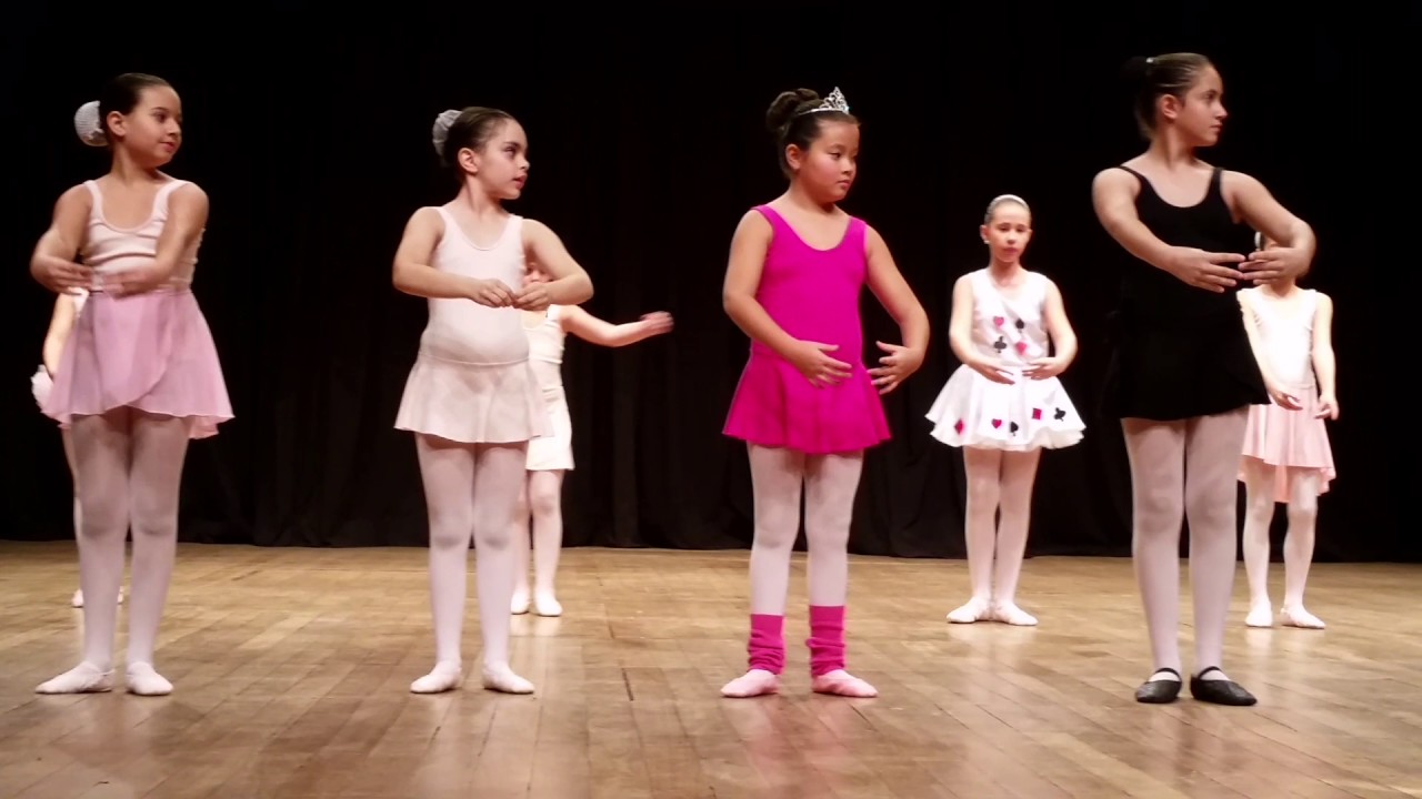 Apresentação ballet - YouTube