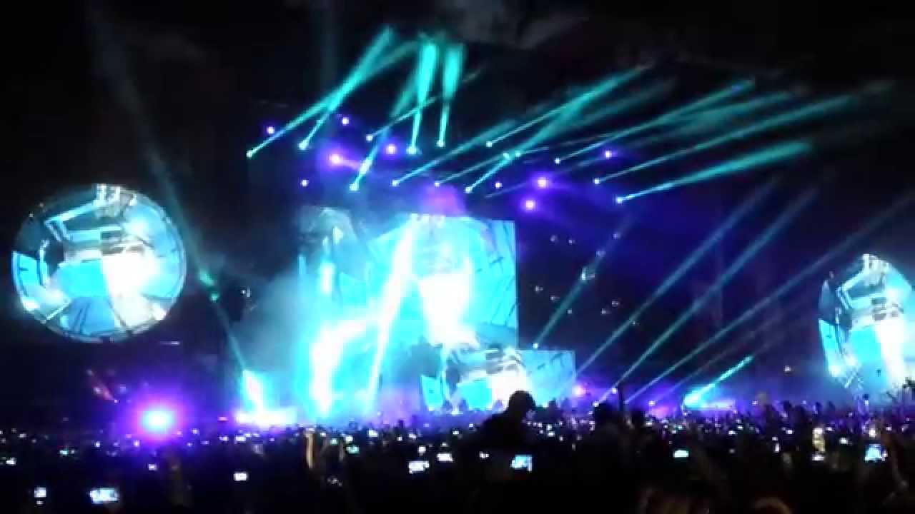 Hardwell - Eclipse (Extended Intro Mix) [Live @ BBF 2015] - YouTube