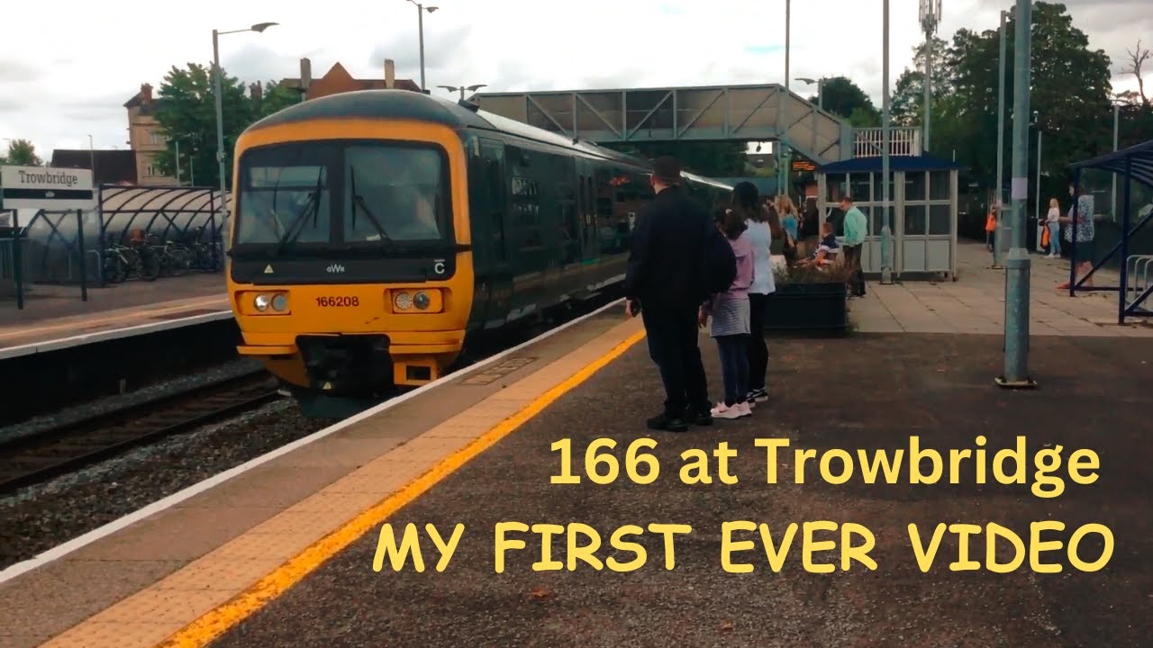 A Class 166 At Trowbridge Station In Wiltshire (10/09/22) - YouTube