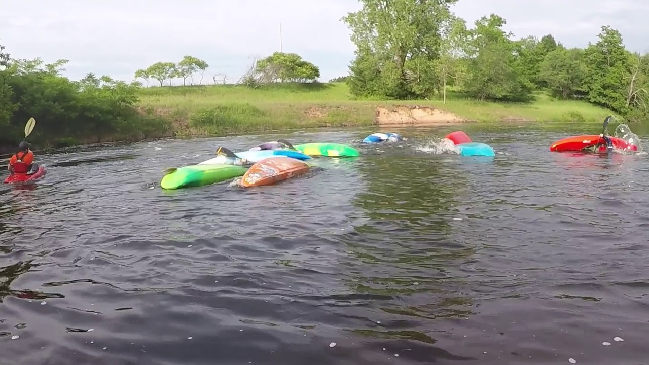 Kayak synchronized rolling - YouTube
