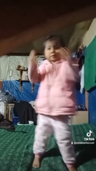 Pop Bailando Chacalito Youtube
