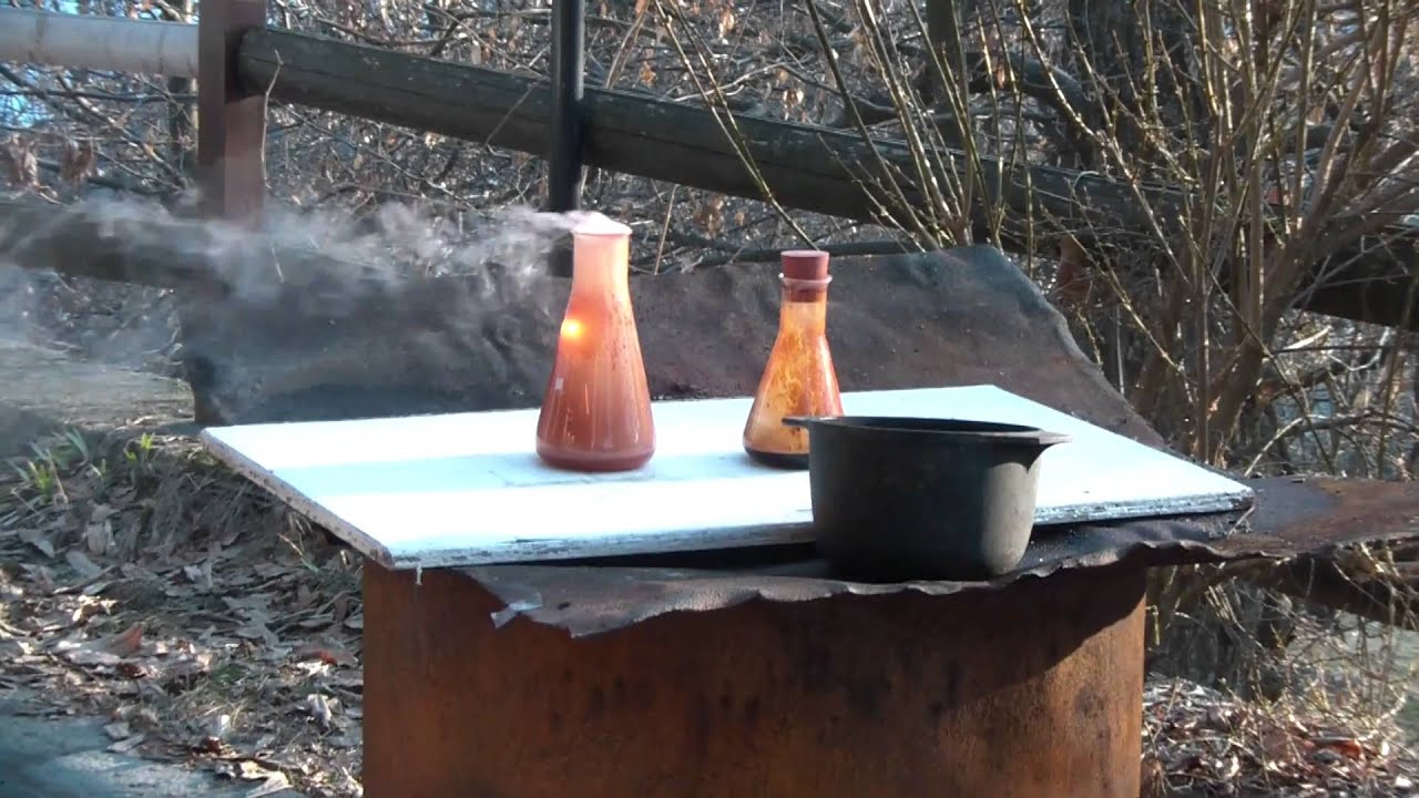 burning a sparkler in chlorine gas - YouTube