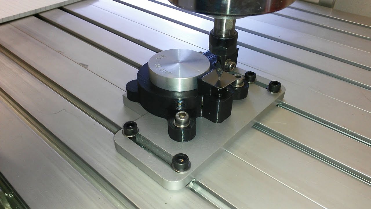 CNC Engraving on a circular path... - YouTube