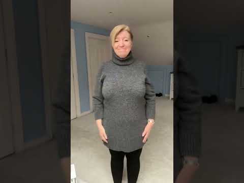Makaton Sweet Caroline Live.