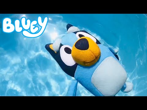 BLUEY Pool - Water safety for kids | Pretend Play with Bluey Toys | Bunya Toy Town