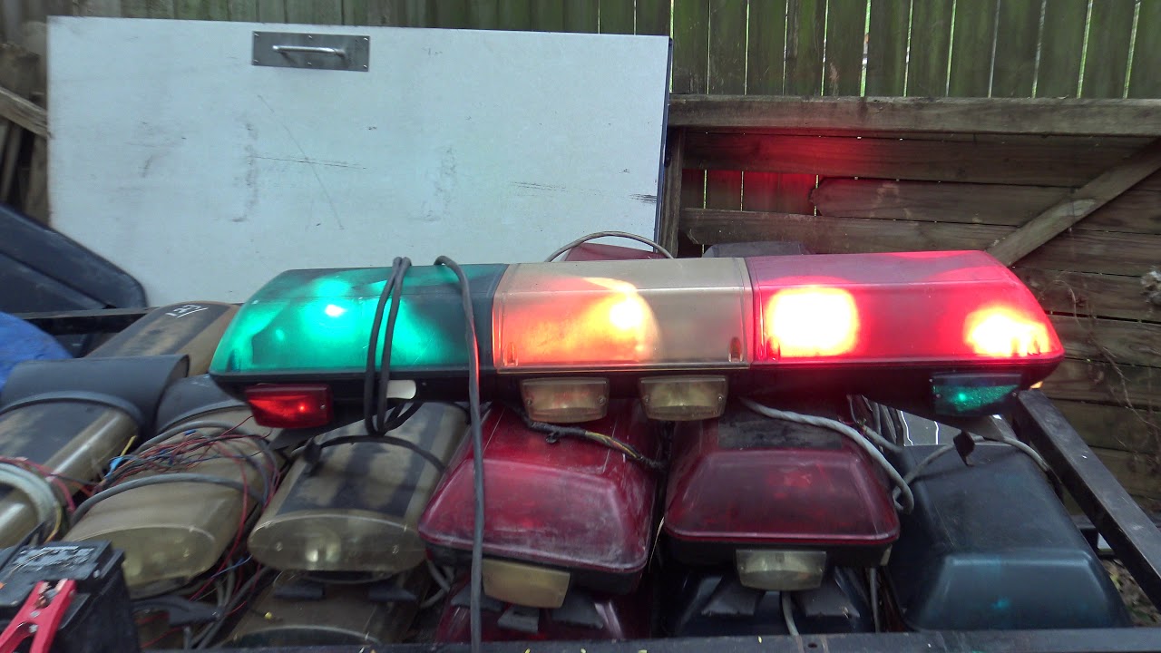 Federal Signal Street Hawk Lightbar In 4K - YouTube