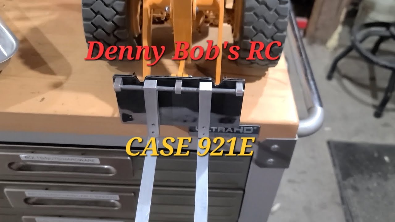 1/14 CASE 921E RC Wheel Loader Adjustable Pallet Forks Done! - YouTube