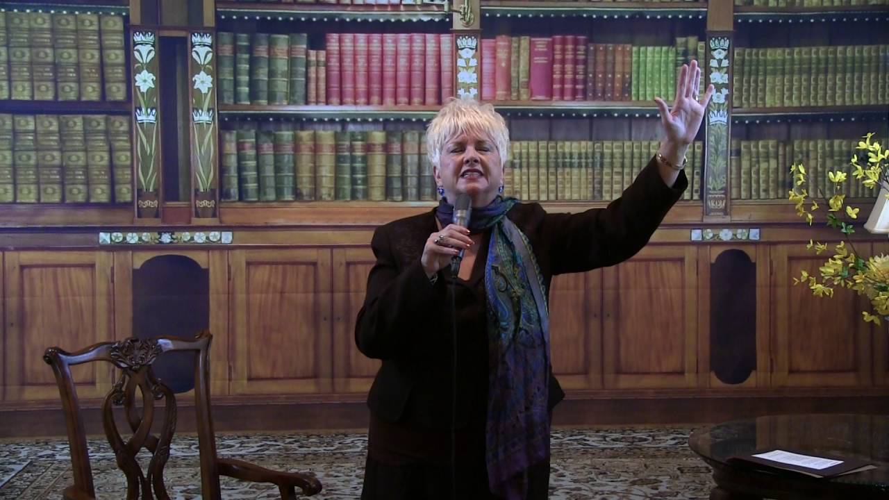 Studio 39 WORSHIP With Pastor Ruth "The Doxology" - YouTube