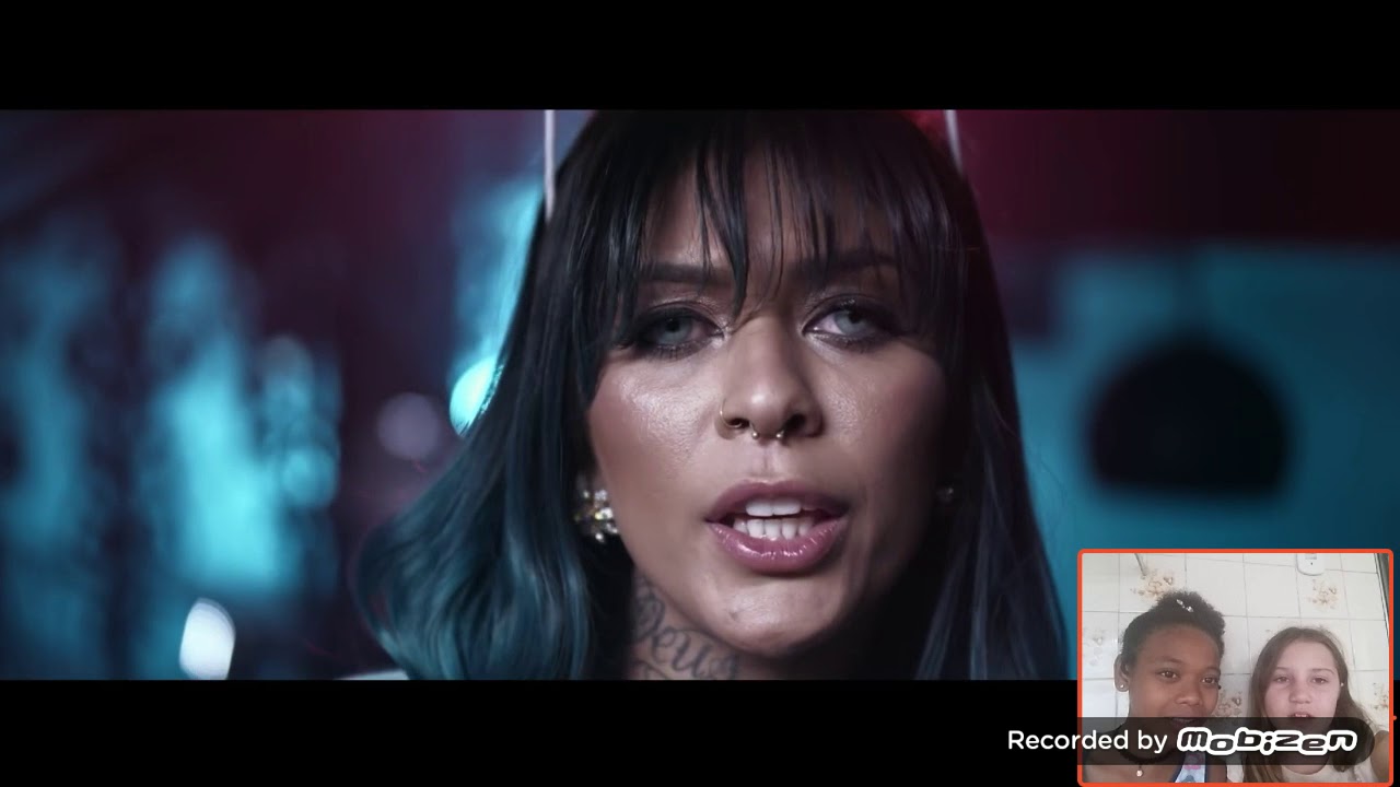 Reagindo a verdades mc bella - YouTube