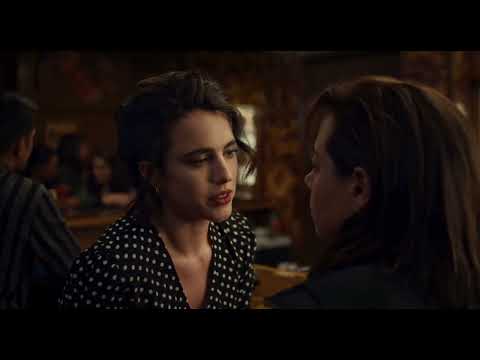 Margaret Qualley and Lera Abova hot romantic lesbian scene from Honey don't movie