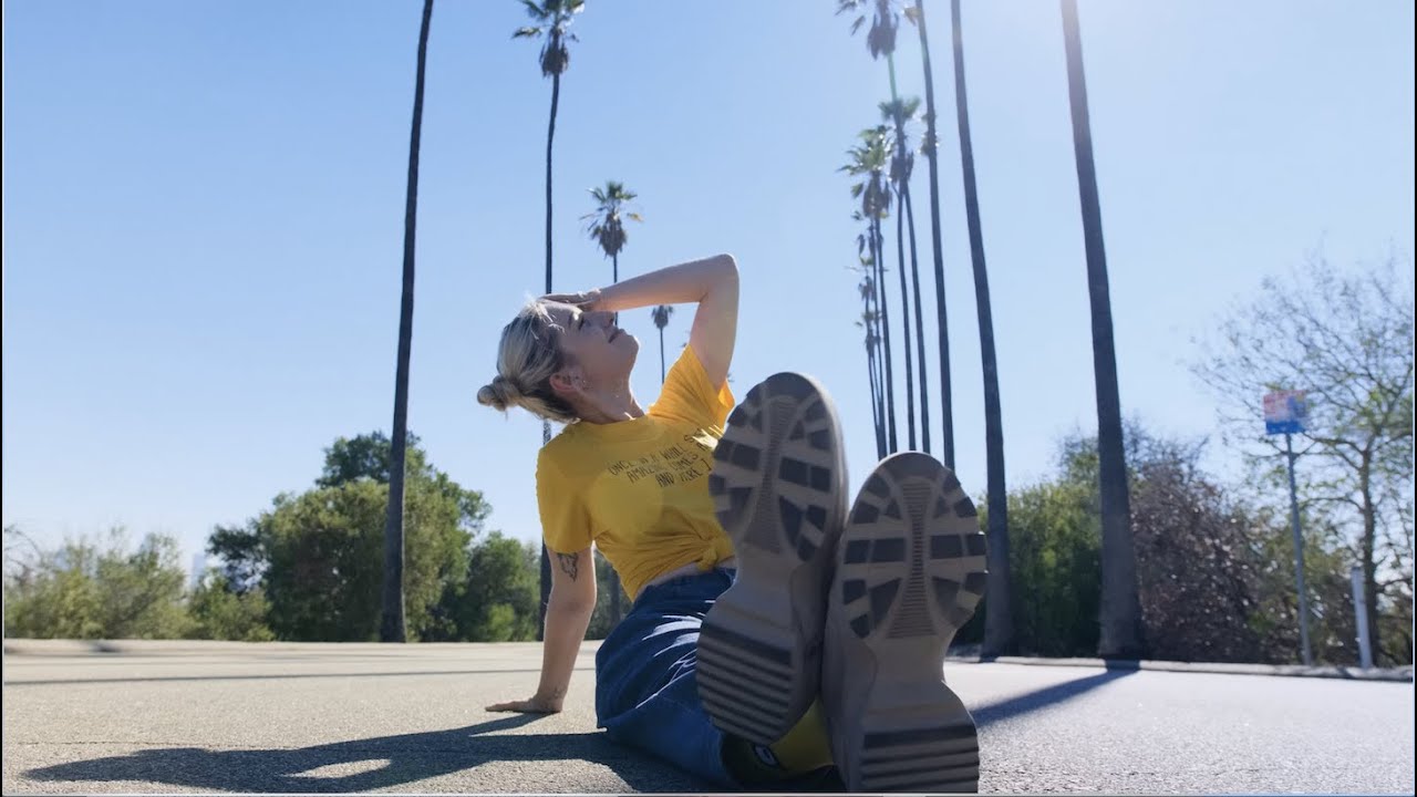 Lina Cooper - Help Yourself (Official Music Video) - YouTube