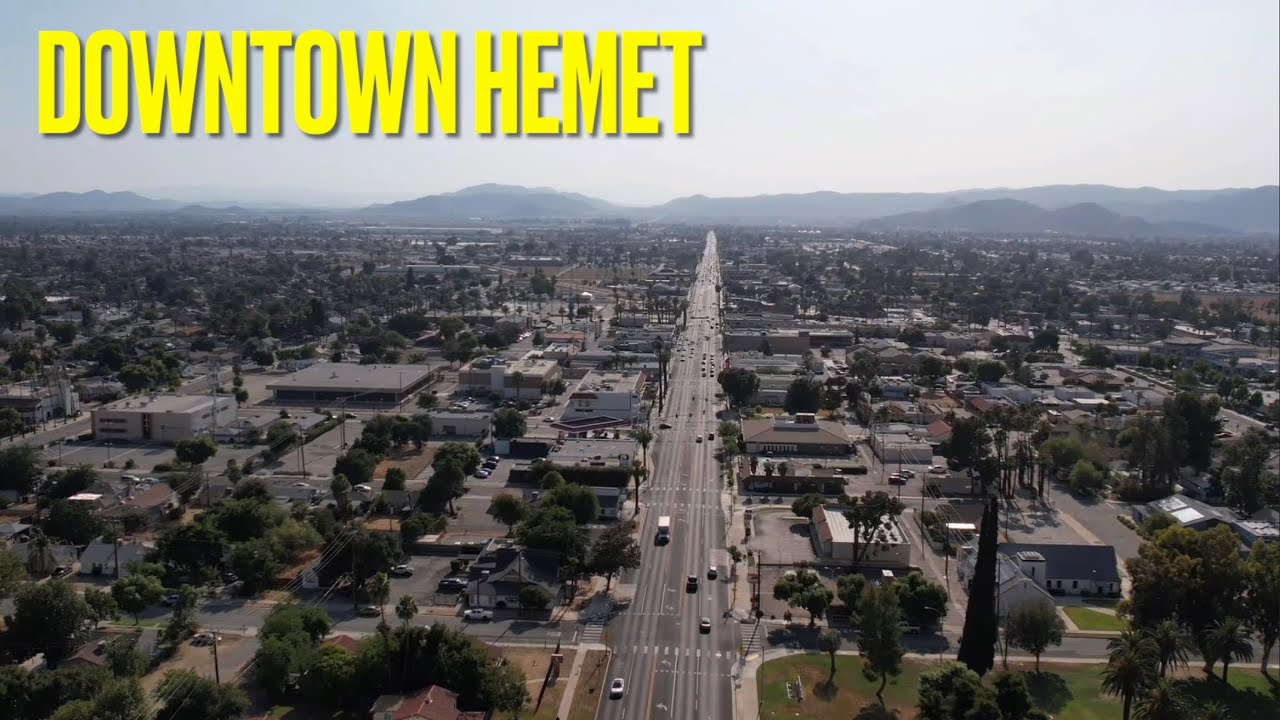 Flying over Downtown Hemet, California - YouTube