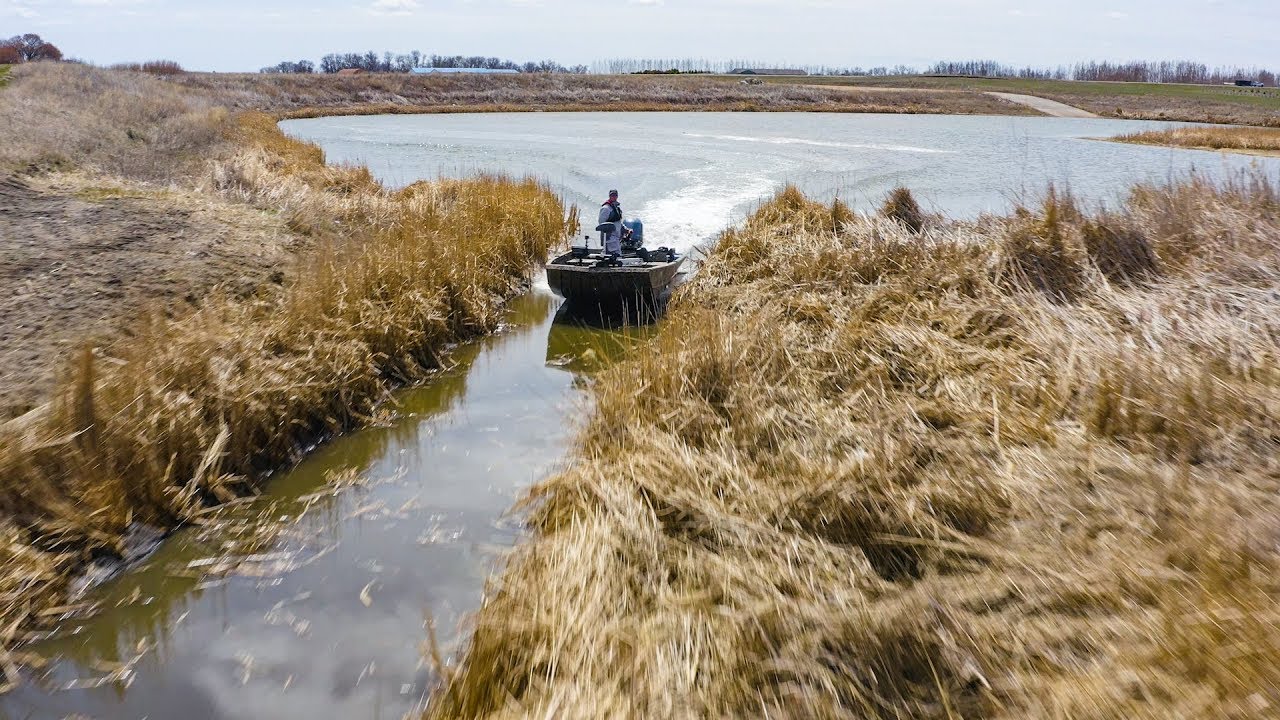 JET BOAT Walleyes - In-Depth Outdoors TV, Season 13 Episode 26 - YouTube