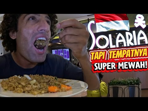 BULE TURKI MAKAN NASI GORENG DI RESTORAN MEWAH! 😱🇮🇩 SEENAK INI?!