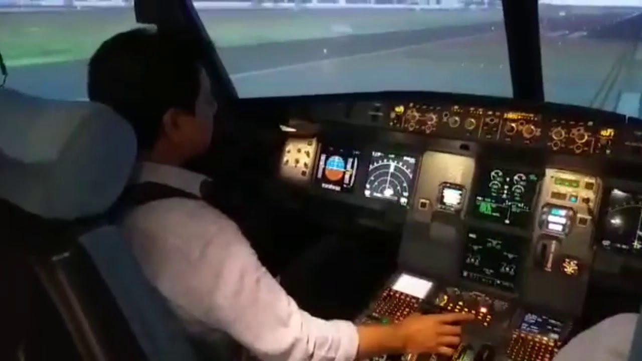 విమానం పైలెట్ గా మారిన మంత్రి కేటీఆర్ - minister KTR turned as pilot to ...