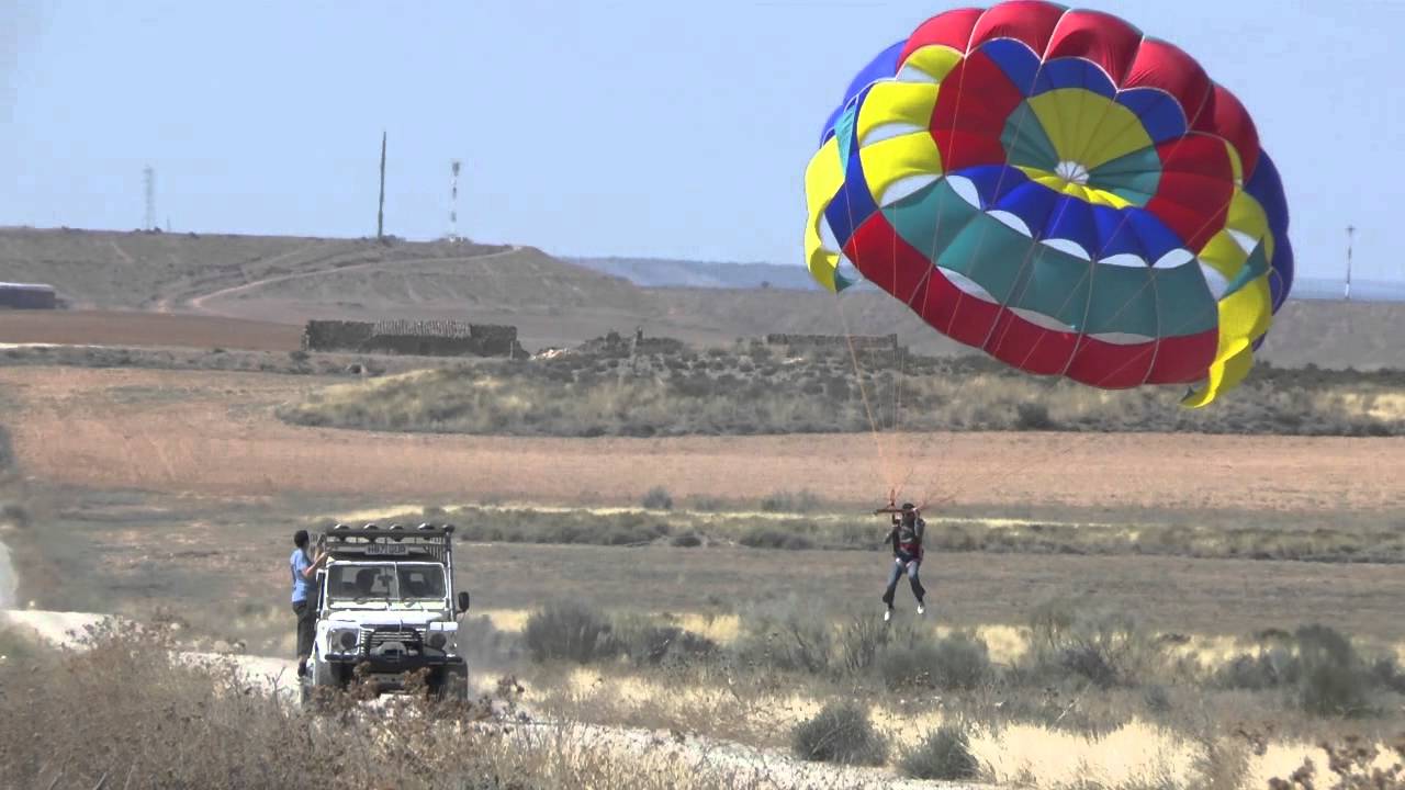 land rover parascending parachuting off a car offroad offroading - YouTube