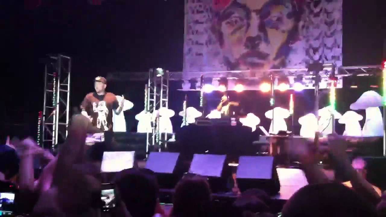 Mac Miller - Loud at Radford University 3/29/12 Macadelic Tour - YouTube