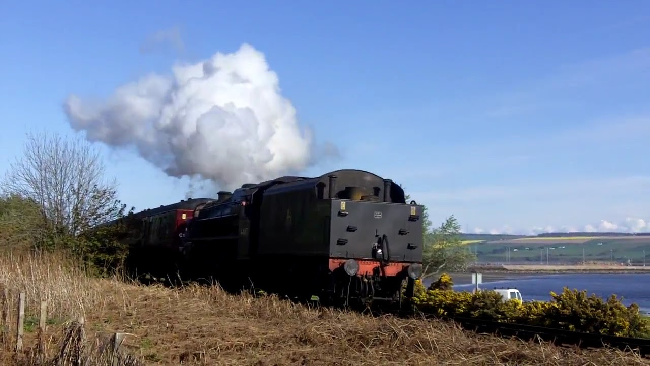 INVERGORDON-STEAM TRAIN -PASSING DONKEY BRIDGE - YouTube