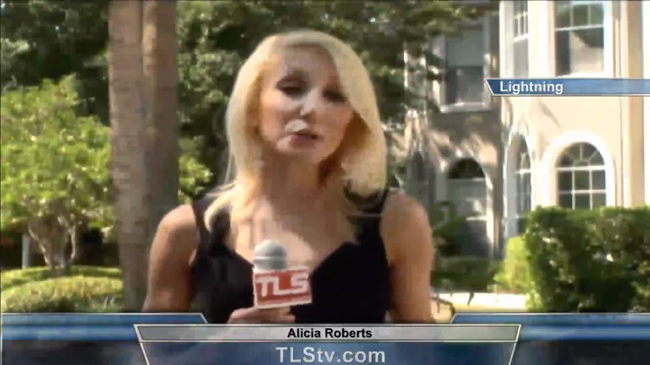 Tampa Live Sports minute with Alicia Roberts - YouTube