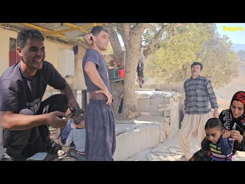 A romantic meeting between Jahanbakhsh and Agha Ghorban; borrowingacarfixing acontainerfor the sheep