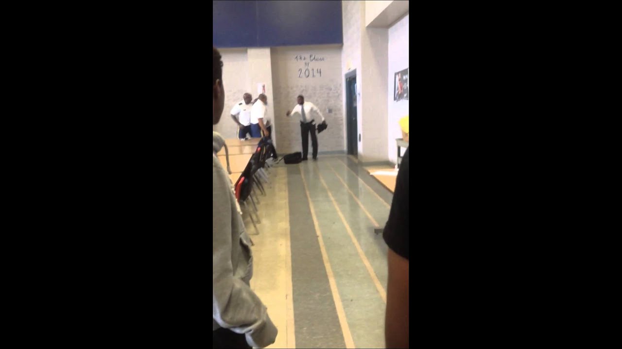 Student Tries To Fight A Teacher In Cafeteria - YouTube