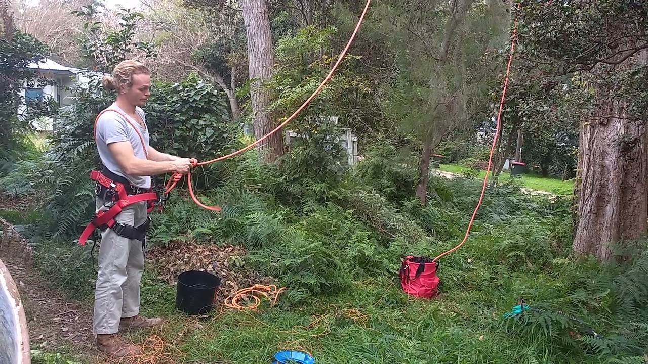 Climbing Video : Using "Single rope technique" (SRT) , with prussic and ...