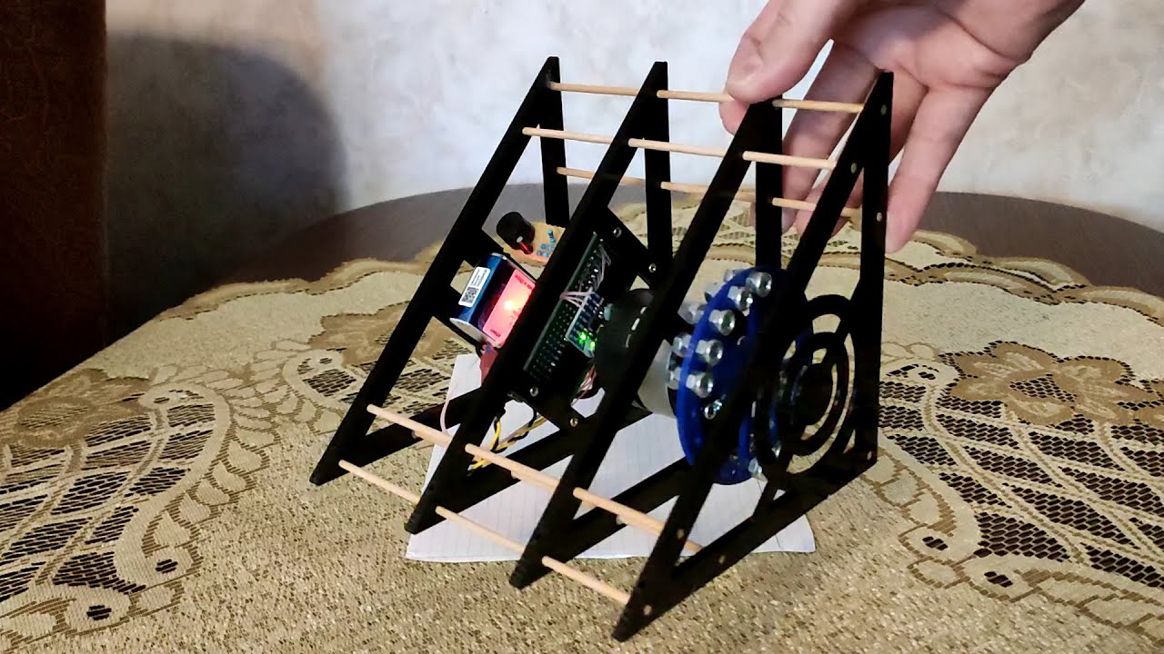 Self balancing triangle (prism) with reaction wheel - YouTube