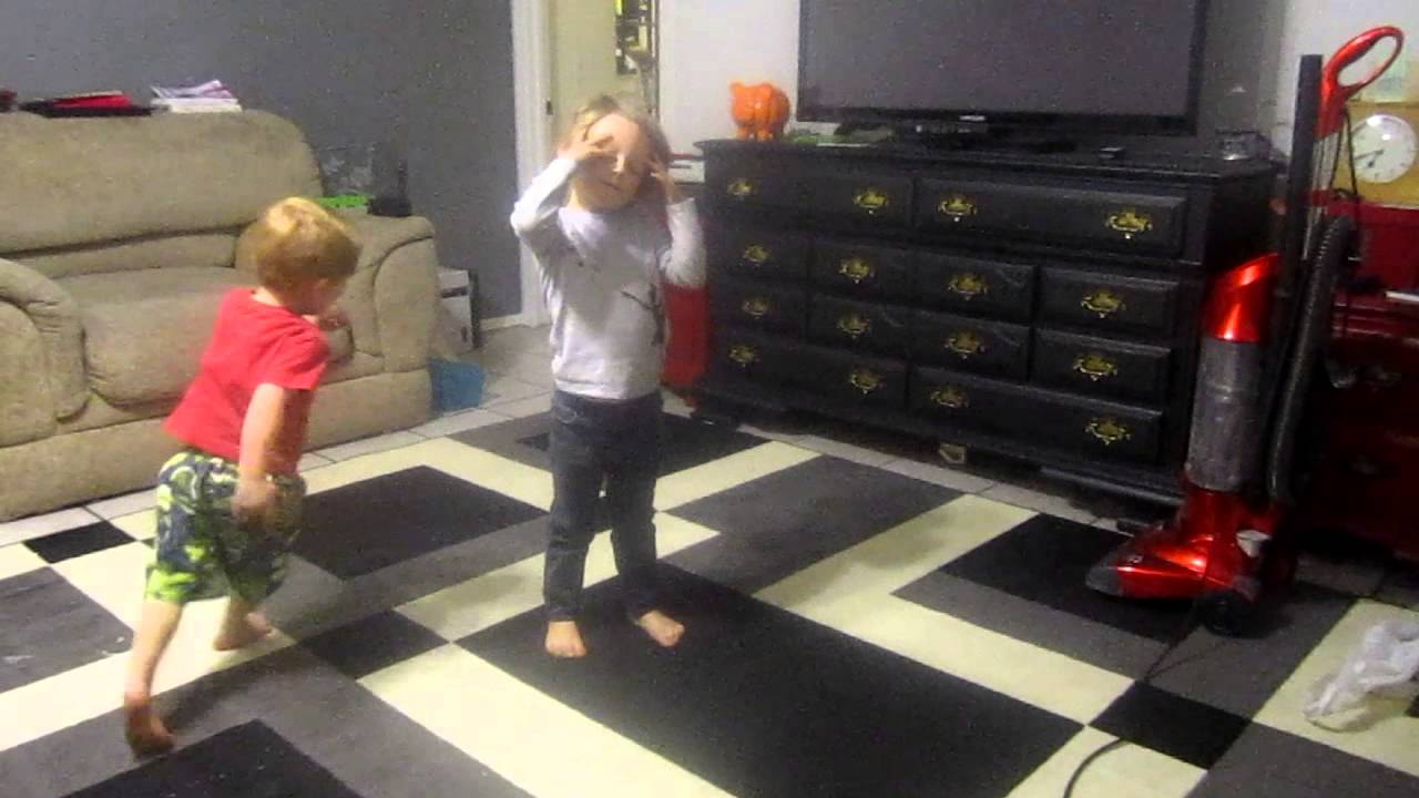 Crazy Dancing Children - YouTube