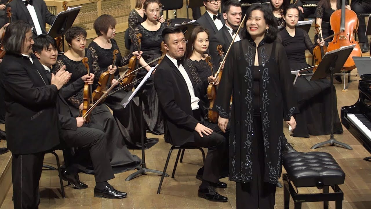 Claudia Yang with Harbin Symphony Orchestra - YouTube