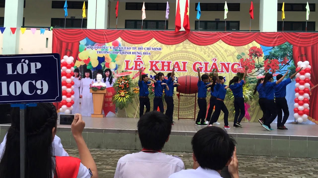 Khúc hát màu xanh THPT BHH - YouTube