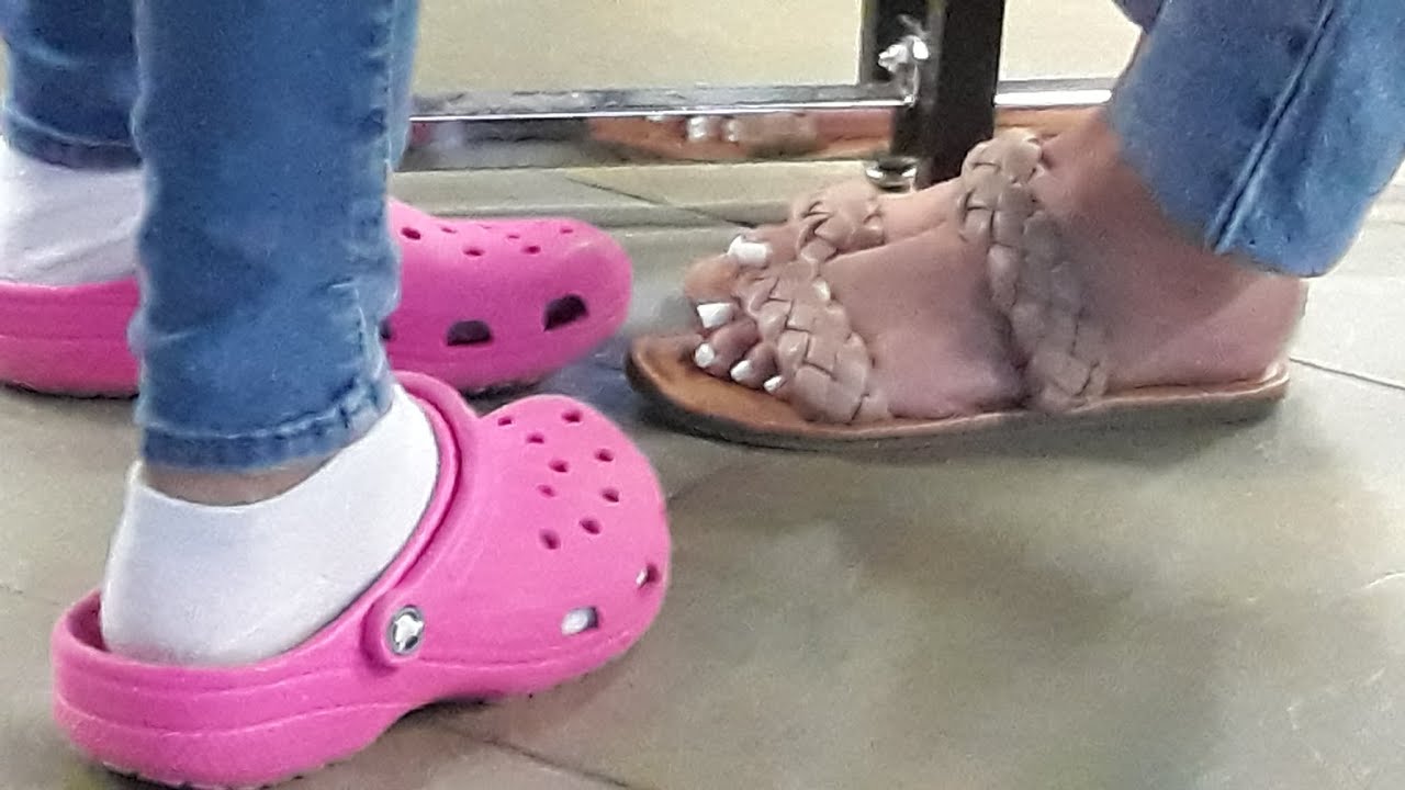 candid teen girls crocs and sandals - YouTube