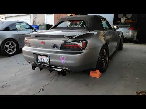 S2000 Buddy Club Spec 2 cold start - YouTube