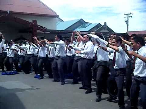 Hato Paora Haka - YouTube