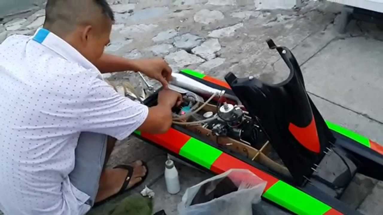 DIY R/C gasoline racing speedboat - YouTube